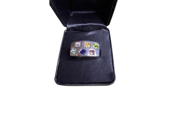 Sterling Infinity Gauntlet Ring - goldstandardestateauction.com